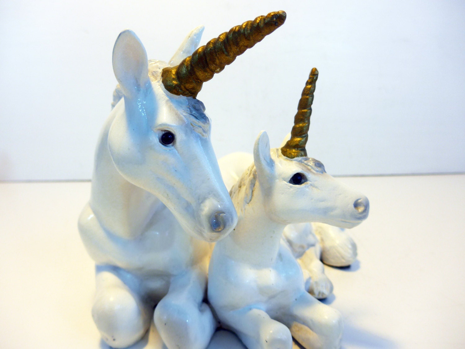 Vintage Universal Statuary Unicorns - Mare w/ Baby Unicorn Dated 1990