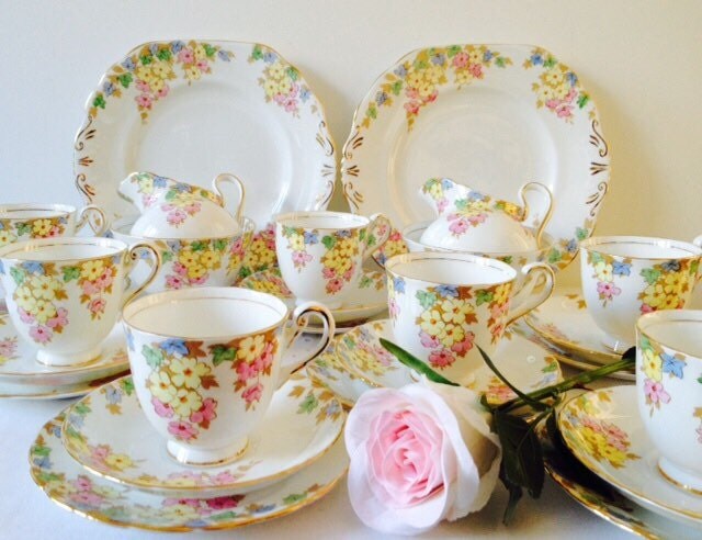 The Prettiest Tea Set, New Chelsea, 27 Pieces, Floral – Haute Juice