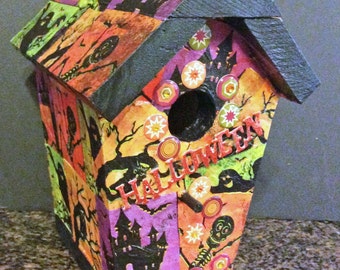 Items similar to Spooky Halloween Bird Jar! on Etsy