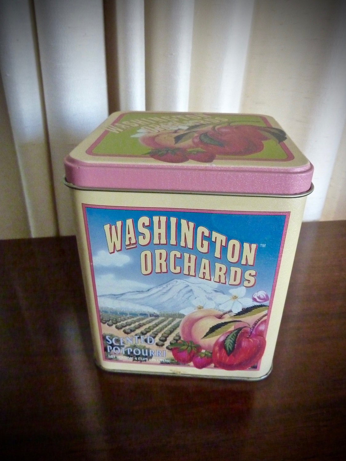 Vintage Tin Box Washington Apple Orchard Square Metal – Haute Juice