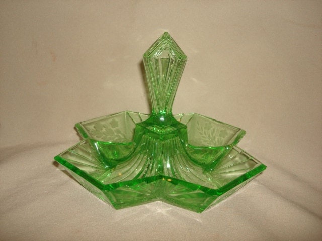 Vintage Indiana Glass ETCHED Green PYRAMID 4 Part RELISH Tray with ...