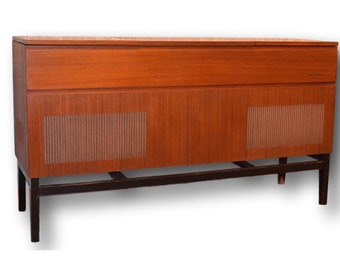 Vintage Stereo Consoles with Modern Audio by RetroModRadio on Etsy