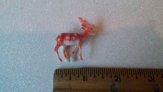 12 Vintage retro look Deer Reindeer plastic by AisforApronStrings
