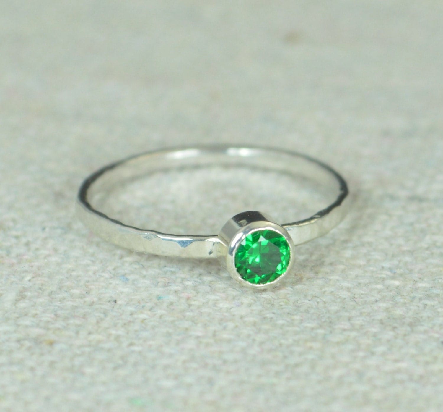 Small Emerald Ring Mother's Ring Hammered Silver
