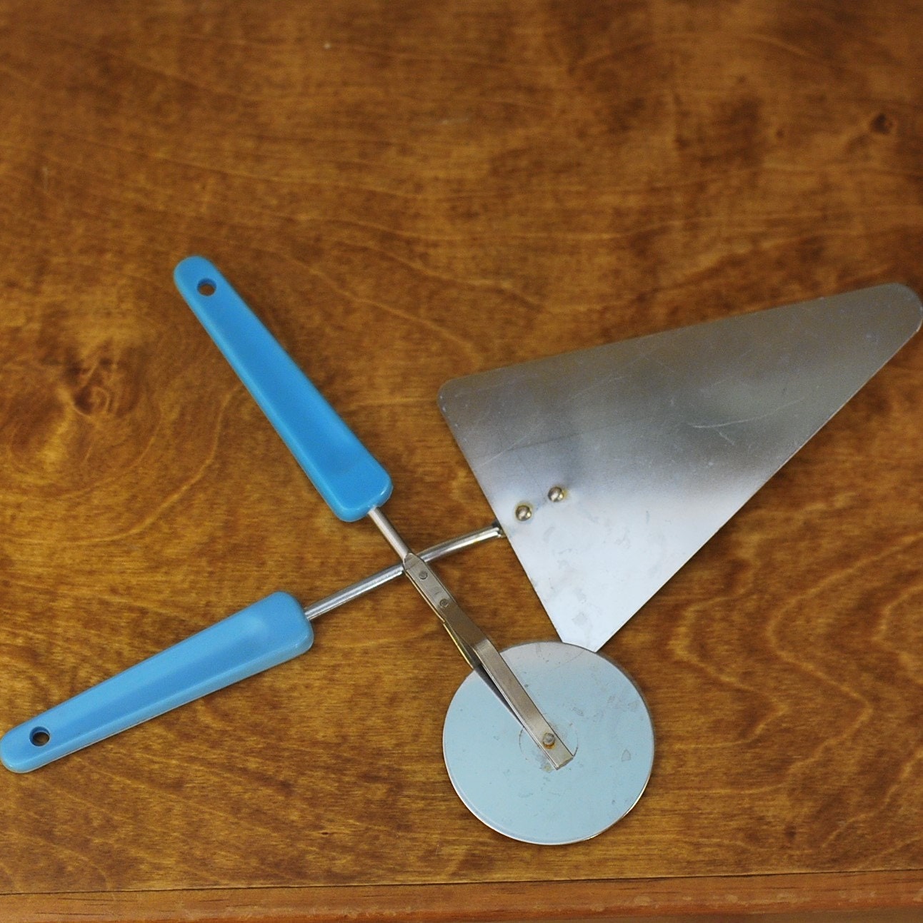 Teal Pizza Cutter and Server Set – Plastic Handle, Pizza Wheel, Pie ...