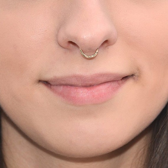 Gold Hammered Septum Ring 18g / Septum Piercing Septum