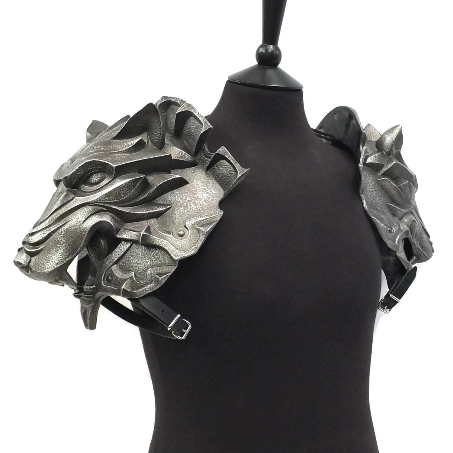Larp Armour Wolf Head pauldrons