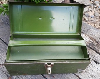 Vintage tool box | Etsy