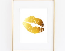Popular items for lip wall art on Etsy