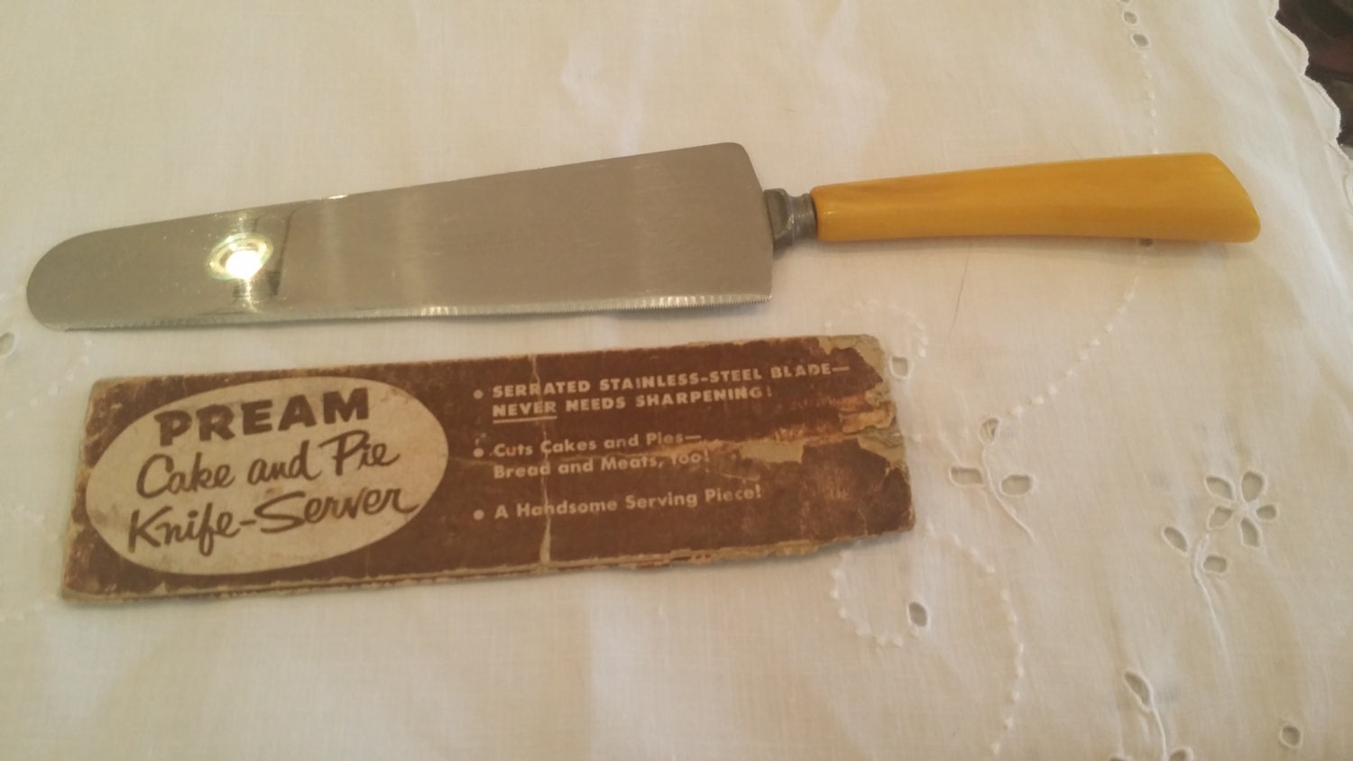 Vintage Bakelite pie/cake server – Haute Juice