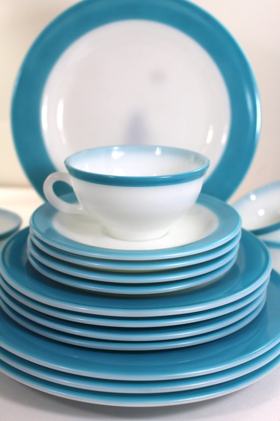 Turquoise Pyrex vintage dinnerware set for four