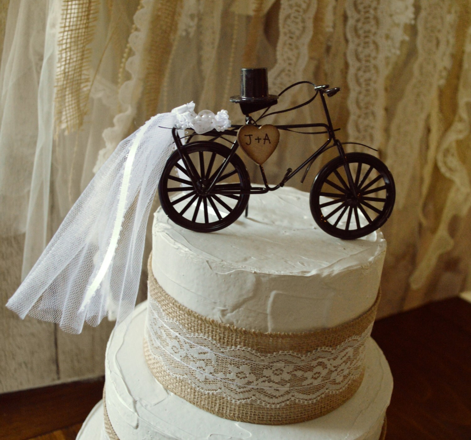 Bicycle-wedding-cake topper-sports-grooms