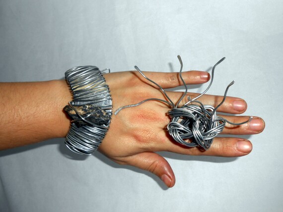 Lodestone jewelry set ring and modern chunky cuff by MonicaRetana