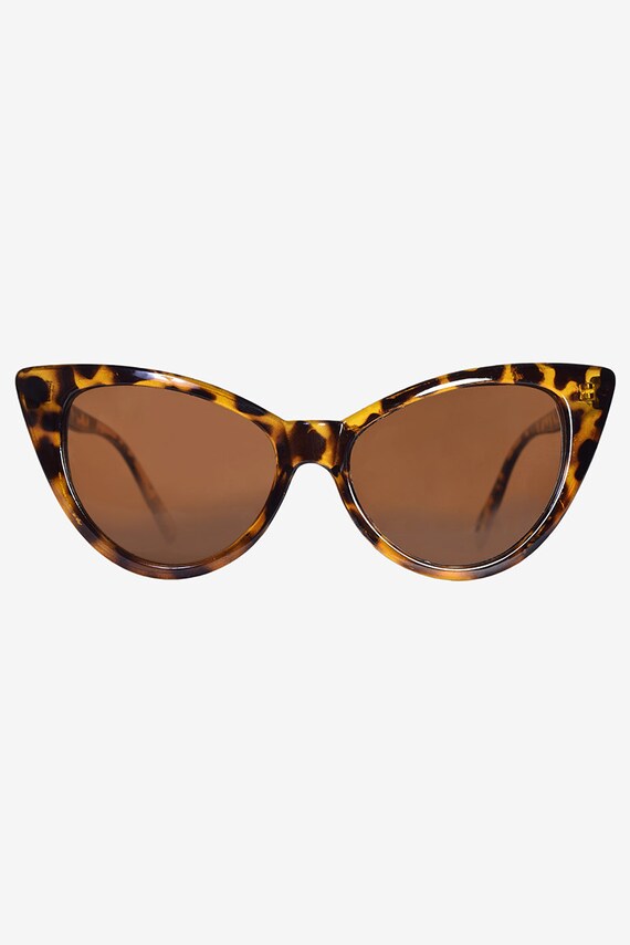 Tortoise Vintage Cat Eye 90s Deadstock Sunglasses