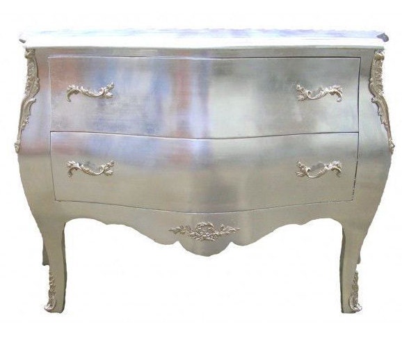 Beautiful Silver Leaf Bombe Chest AH