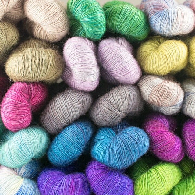 Hand dyed yarn in Italy Lana tinta a mano by SnailYarn on Etsy