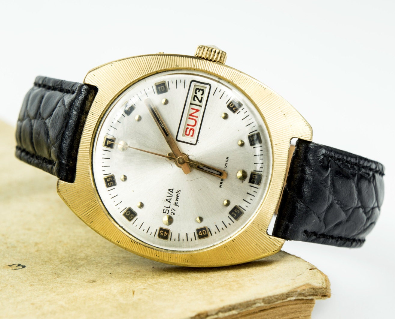 Vintage Chunky Men’s watch called “GLORY” ( “Slava”) automatic. white ...