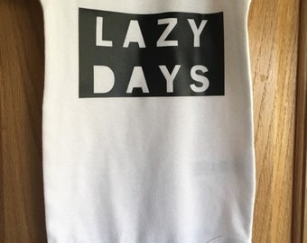 Vanguard Pin-Up Sale. ELVGREN pinups. LAZY DAYS. Retro Deco