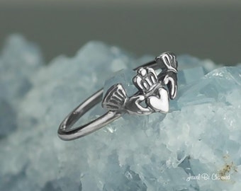 Custom claddagh ring | Etsy