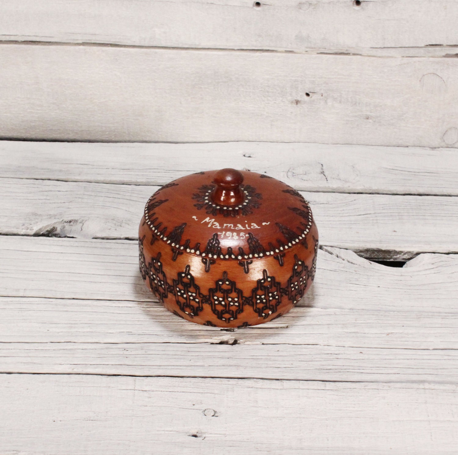 Vintage Round Wooden Box, Ornate Wood Box, Decorative Hand Carved ...