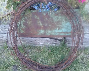 Barbed wire wreath | Etsy