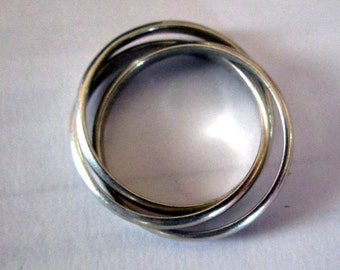 Connected ring | Etsy