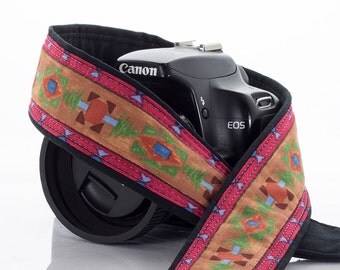Items similar to Camo Camera Strap, Fits dSLR, SLR and Mirrorless ...
