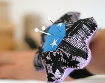 Wrist pincushion | Etsy