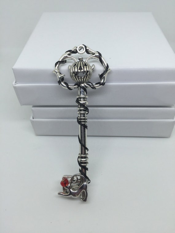 Items similar to Halloween Spooky Skeleton Key on Etsy