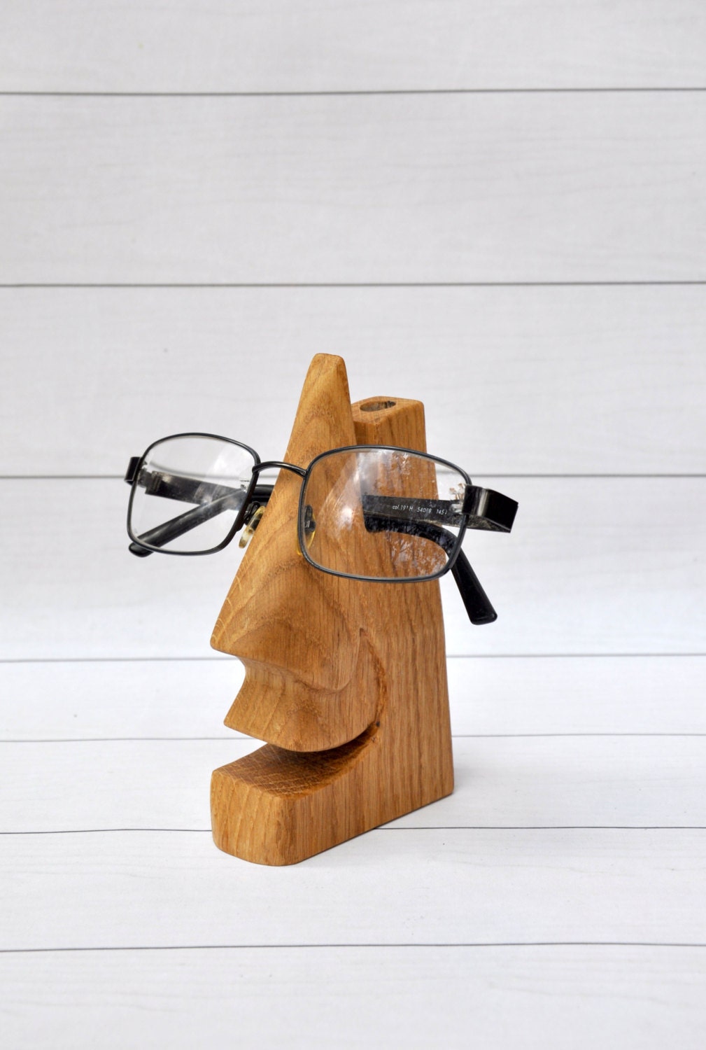 Decorative handmade stand for eyeglasses by NilaDolss on Etsy
