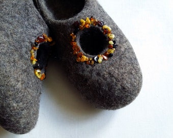 Embroidered slippers | Etsy