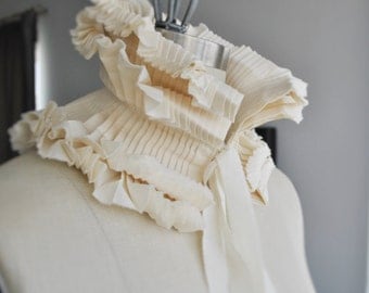 High Collar/Ruffle Detachable Collar/Pleated Collar/Black and