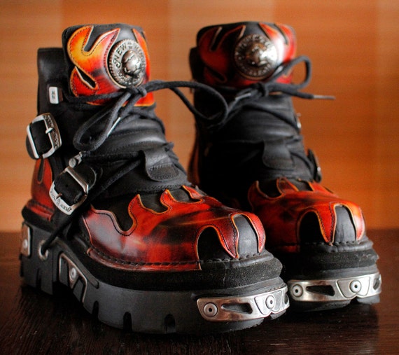 New Rock platform FLAME Reactor boots GOTH moto