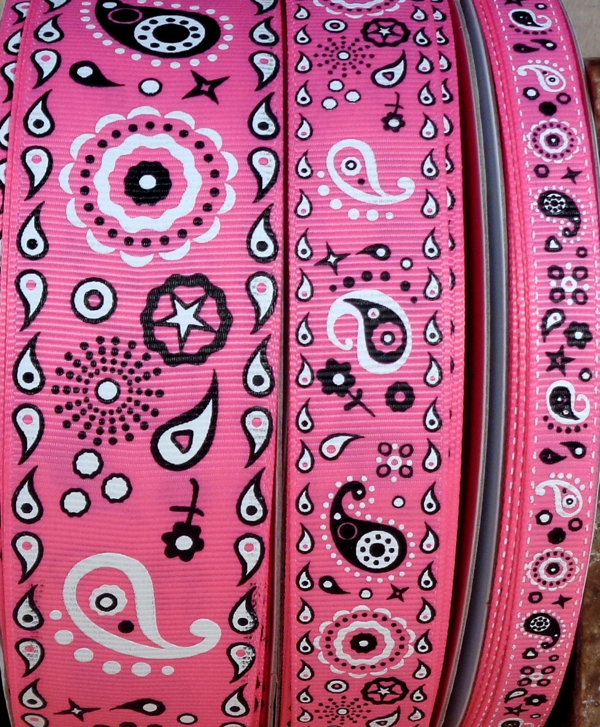 2 Yards 3/8 7/8 or 1.5 Hot Pink Bandana