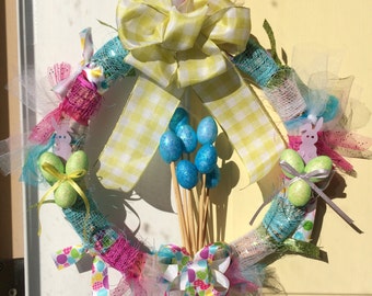 Items similar to Spring Mesh Wreath with Dragonfly Center on Etsy