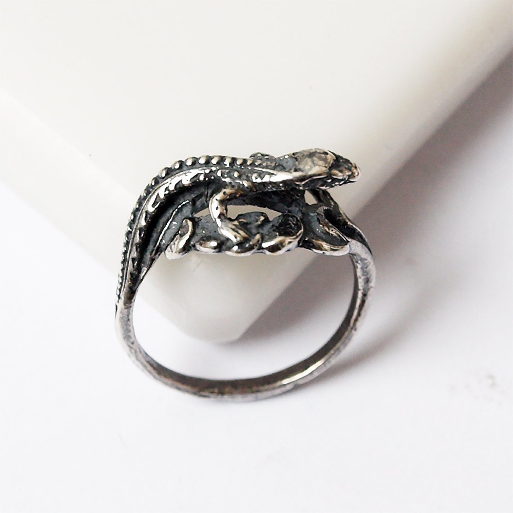 Lizard ring Lizard jewelry Lizards Gecko ring Modern ring