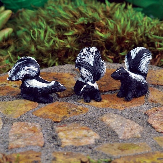 fairy garden skunks miniature skunk by MiniatureFairyDreams