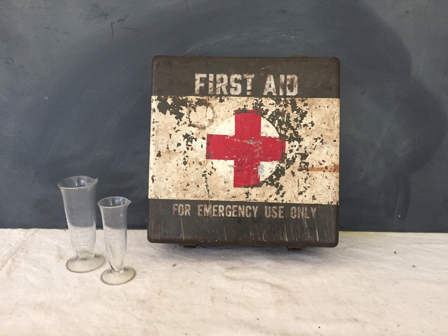 Vintage Metal First Aid Kit – Richard Green & Co. – Red Cross – First ...