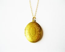 Popular items for simple gold locket on Etsy