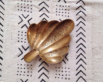 Brass shell dish | Etsy