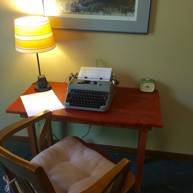 Typewriters for Writers by TheWritersRoom on Etsy