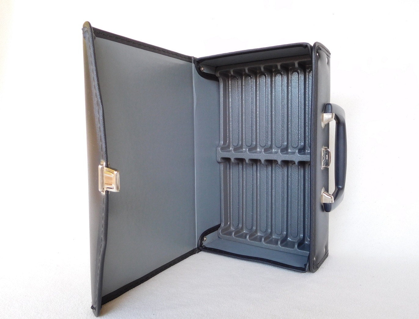 Vintage 12 Slot Audio Cassette Carry Case Jet Black Vinyl – Haute Juice