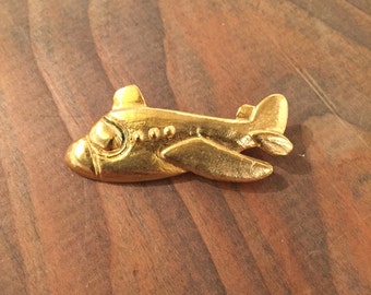 Airplane pin | Etsy