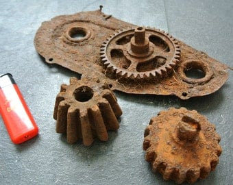 Rusty art | Etsy