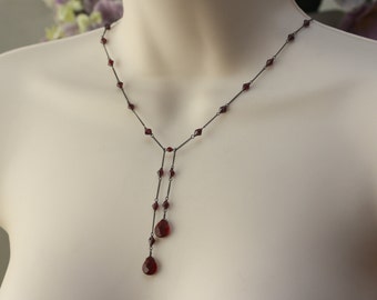 Dark red necklace | Etsy