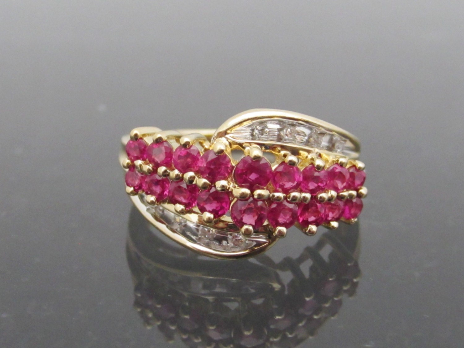 Vintage 14K Solid Gold Genuine Ruby & Diamond Cocktail Ring