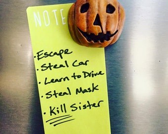 Alien Xenomorph Mini Taxidermy Display