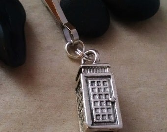 Tardis key chain | Etsy
