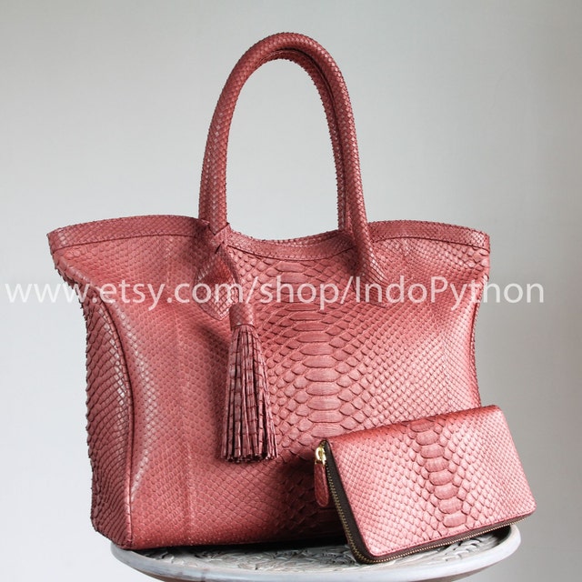 IndoPython handmade leather bags purses and wallets by IndoPython