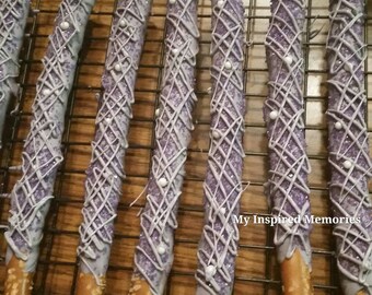 Items similar to 20 Pink Zebra Chocolate Covered Oreo pops party favors ...